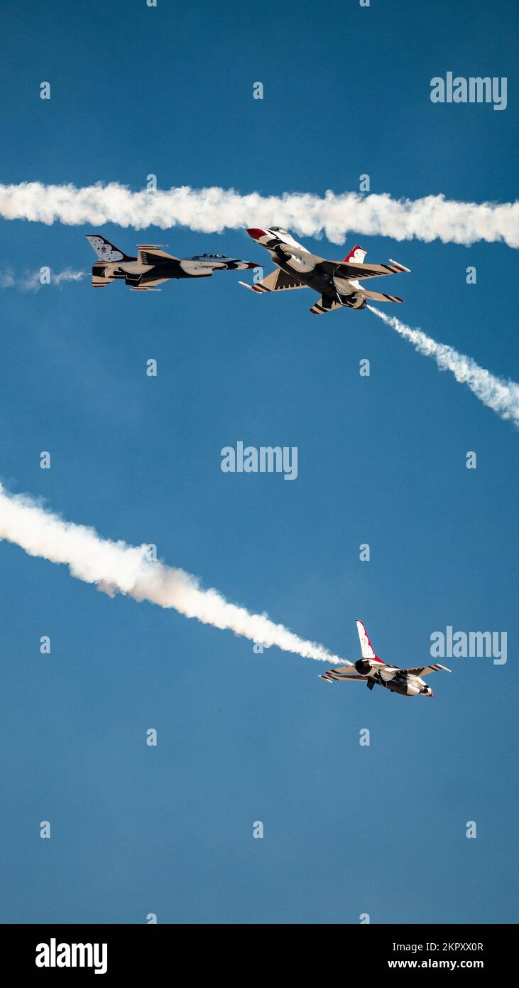 Three F-16 Fighting Falcon fighter jets assigned to the U.S. Air Force ...