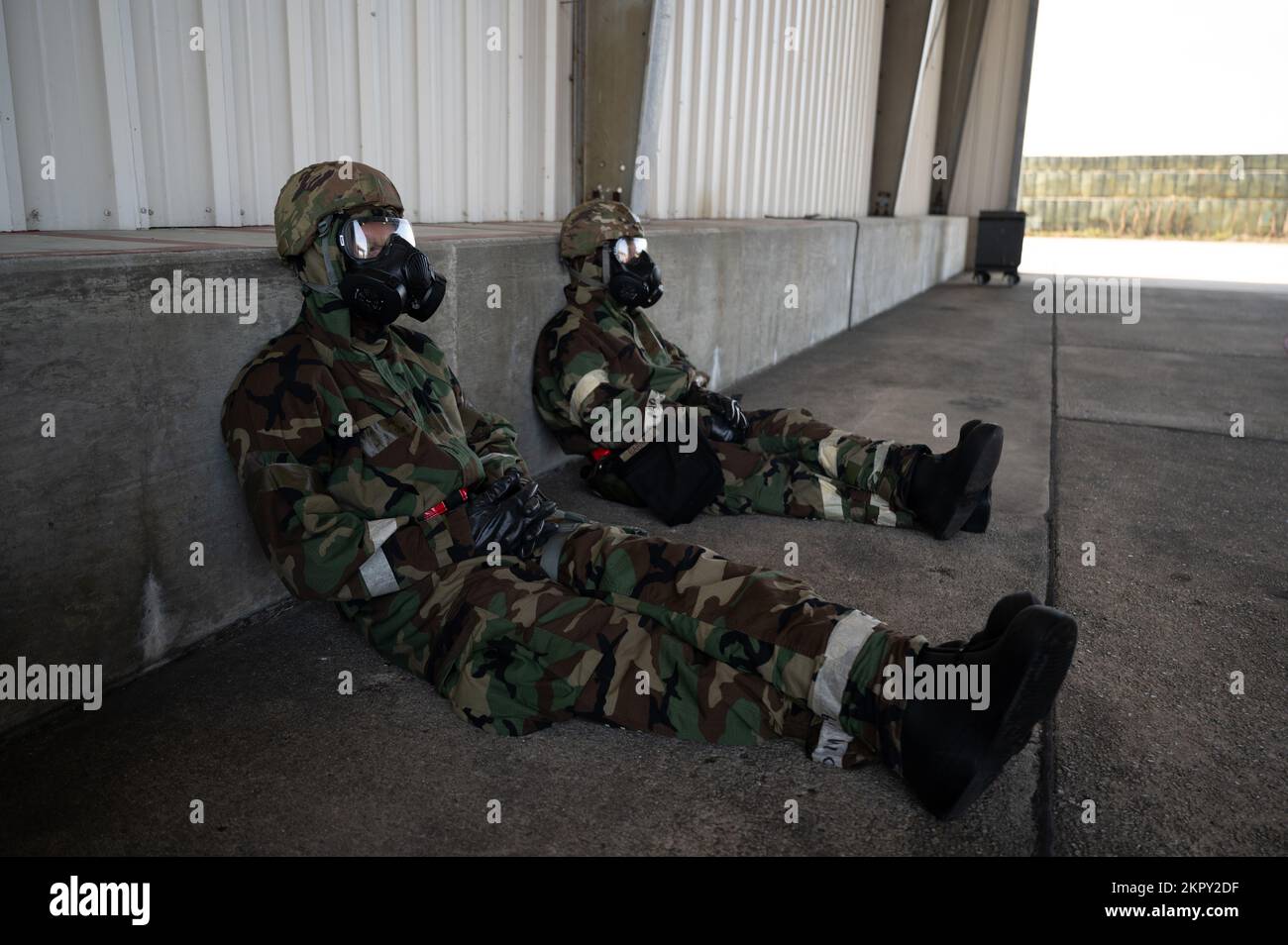 U.S. Airmen with the 113th Aircraft Maintenance Squadron, District of ...