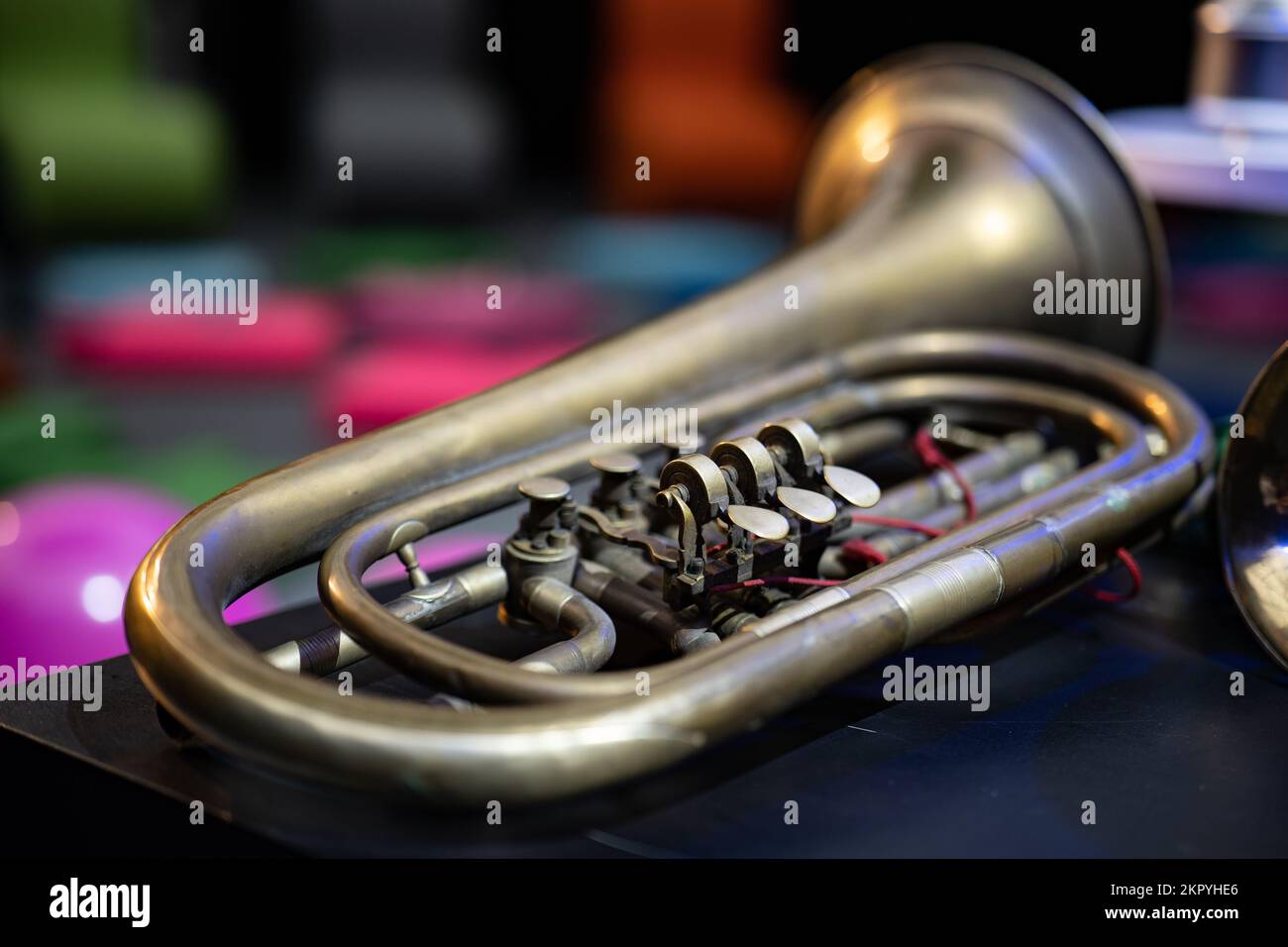 Classical instrument hi-res stock photography and images - Alamy