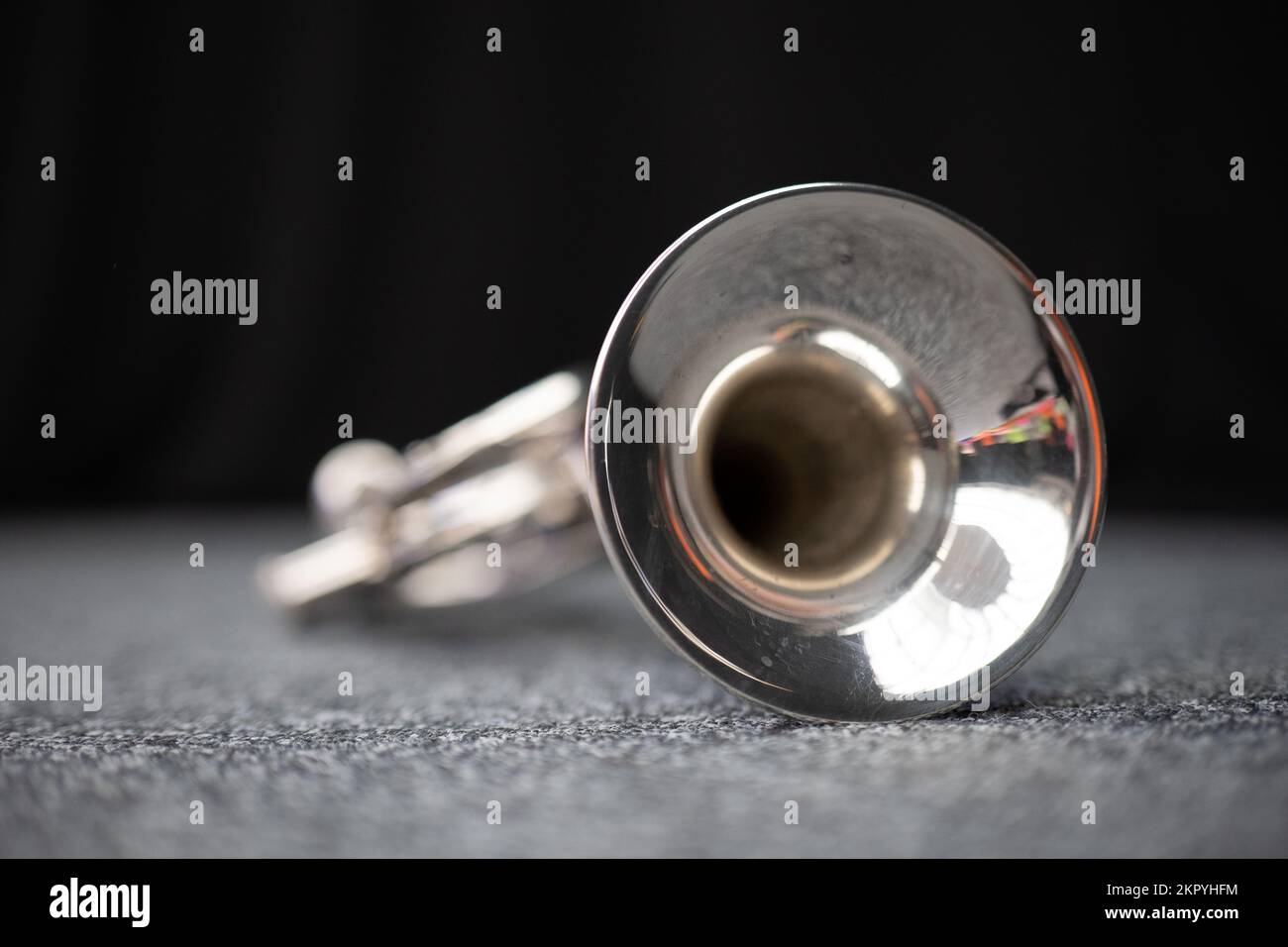 Classical instrument hi-res stock photography and images - Alamy