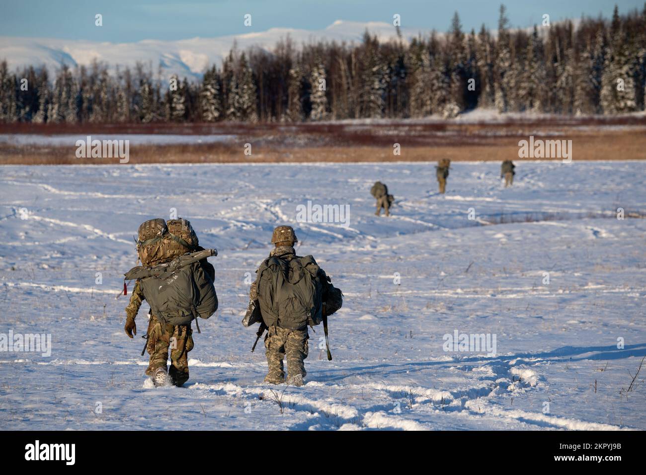 U.S. Army paratroopers assigned to the 725th Brigade Support Battalion ...