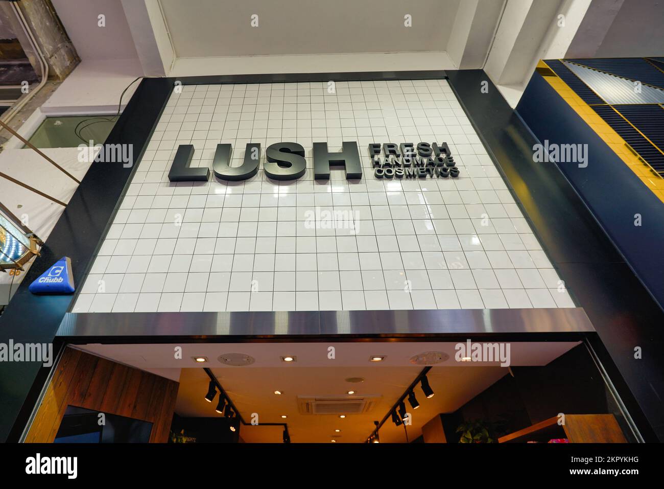 Lush logo hi-res stock photography and images - Alamy