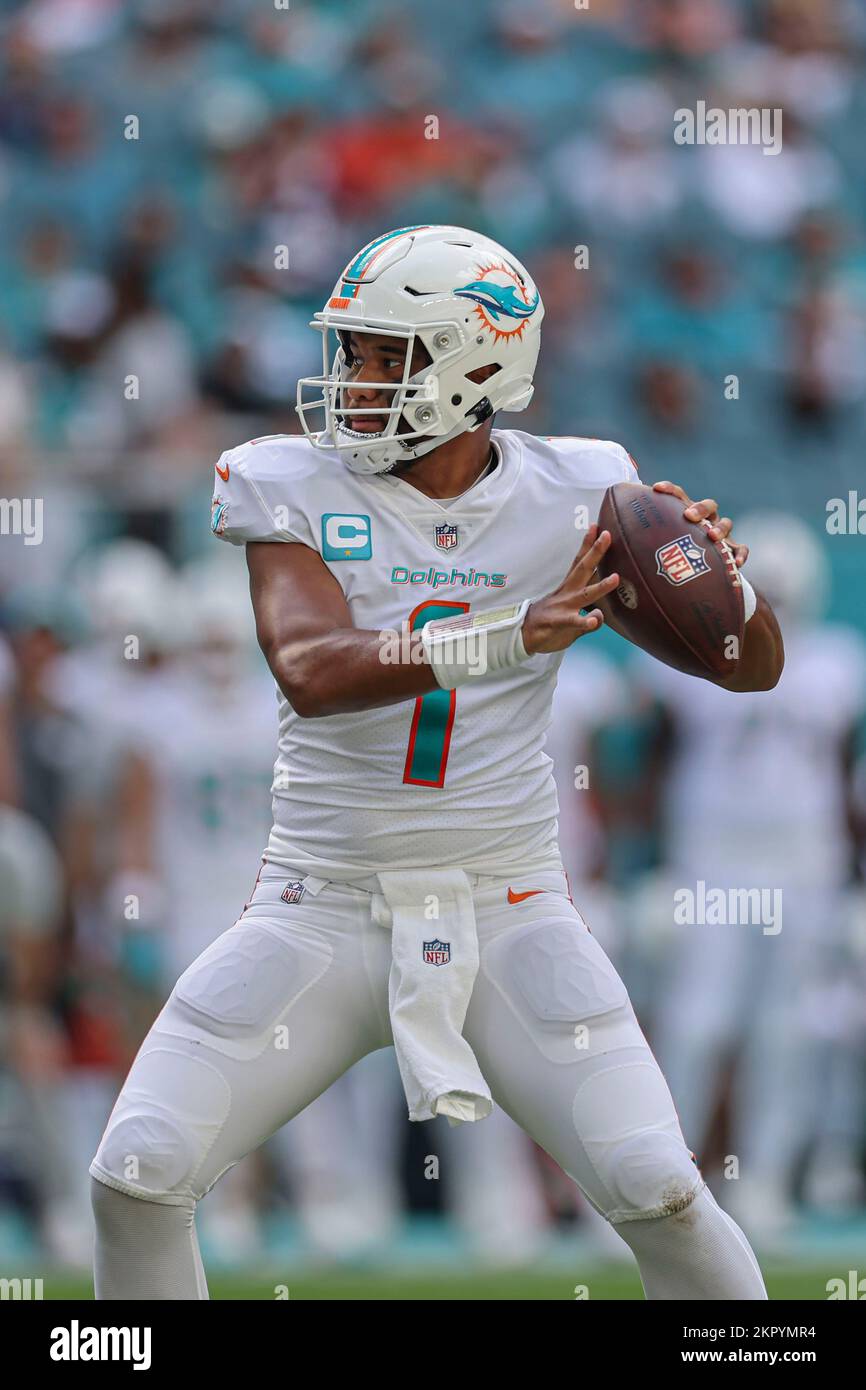 Miami. FL USA; Miami Dolphins quarterback Tua Tagovailoa (1) drops back ...