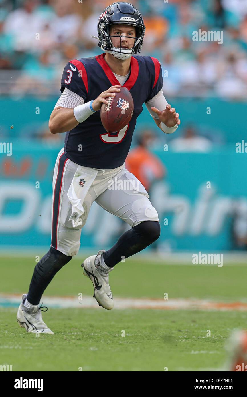 Miami. FL USA; Houston Texans quarterback Kyle Allen (3) rolls out and ...