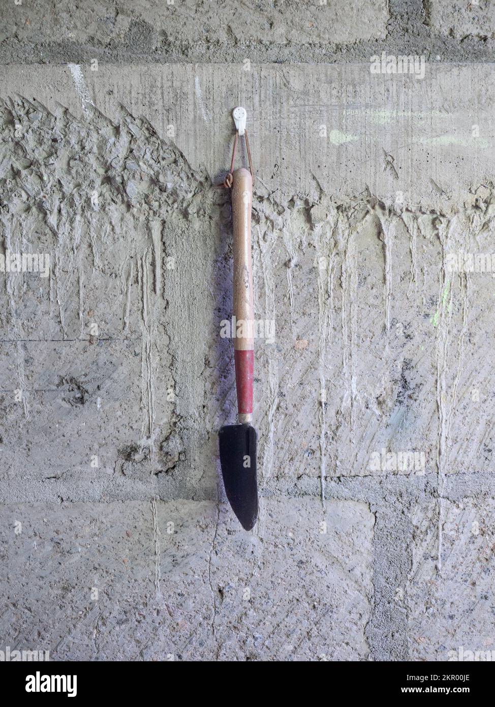English forged trowel hi-res stock photography and images - Alamy