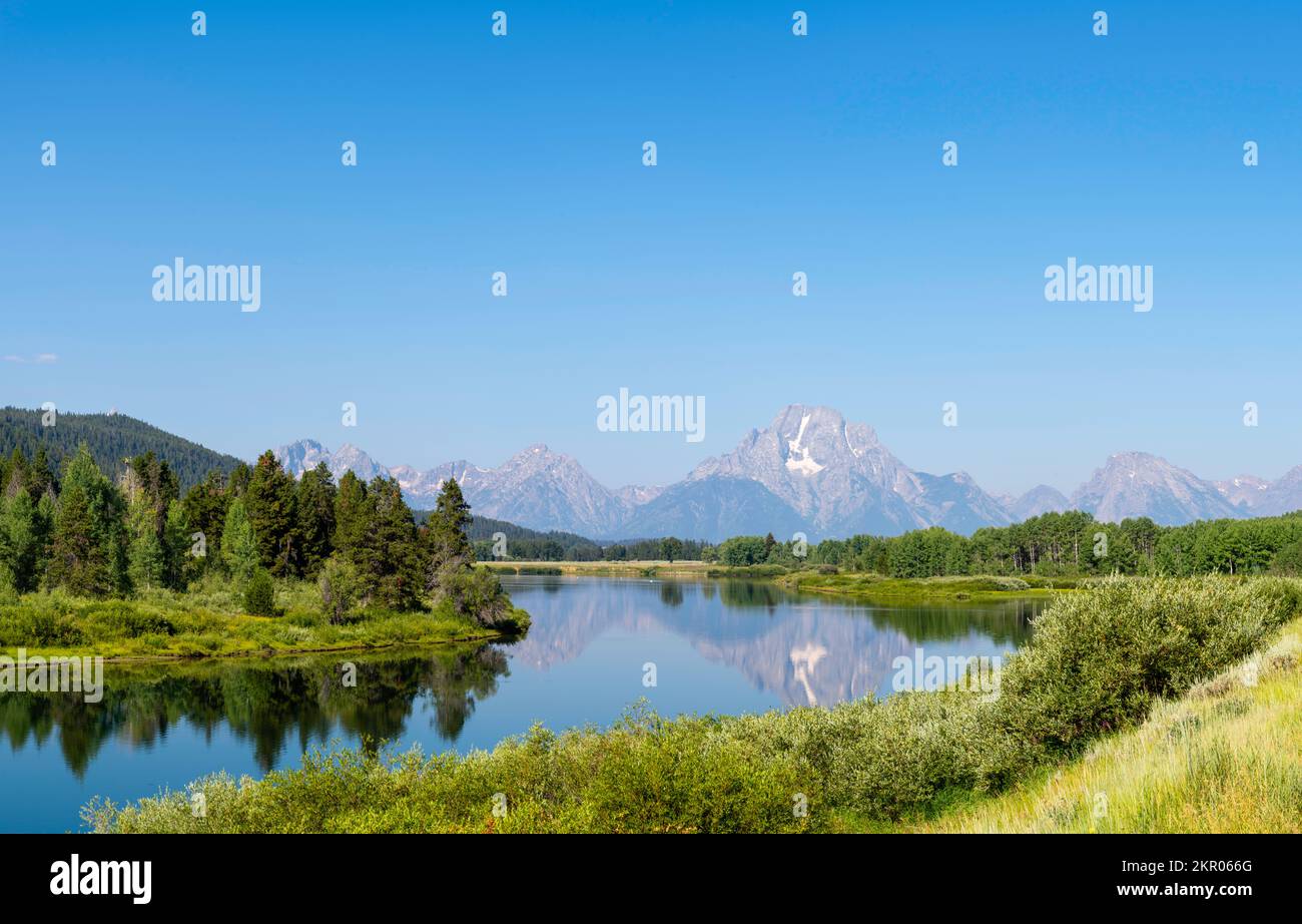 Morning along the Snake River, Tetons National Park, Moran, Wyoming ...