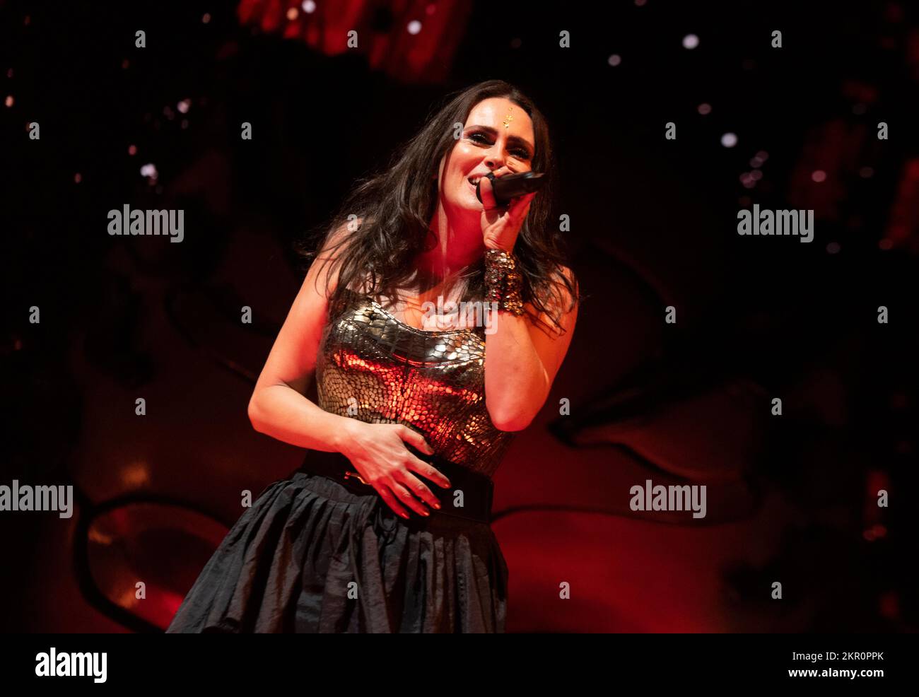 Within Temptation (Sharon den Adel) live in concert on the Worlds ...