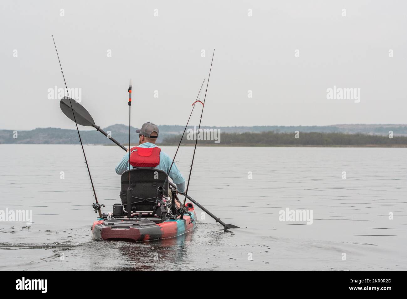 Man Kayak Fishing on a Lake in Texas Stock Photo - Alamy