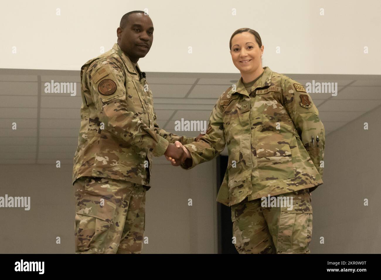 Maurice williams cmsgt hi-res stock photography and images - Alamy
