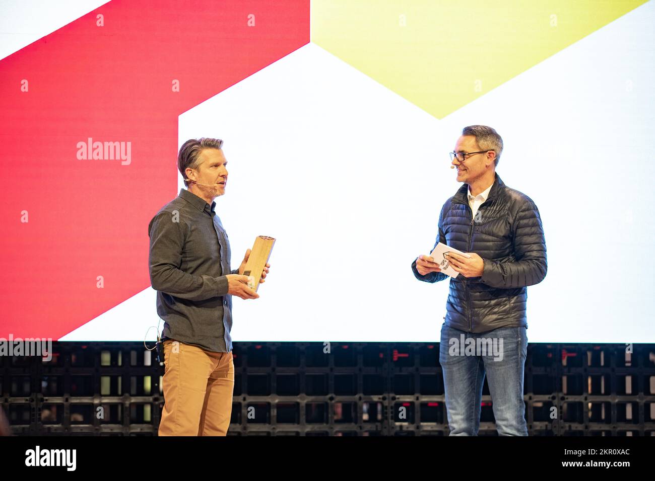 Glen Morden, Tobias Gröber bei der ISPO Cup Verleihung an Patagonia am ...