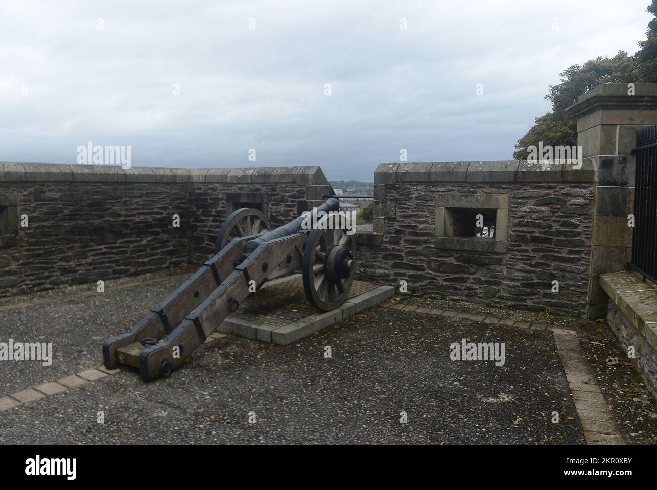 Dublin, Ireland. 3rd Oct, 2022. 20221003: A centuries old cannon sits a ...