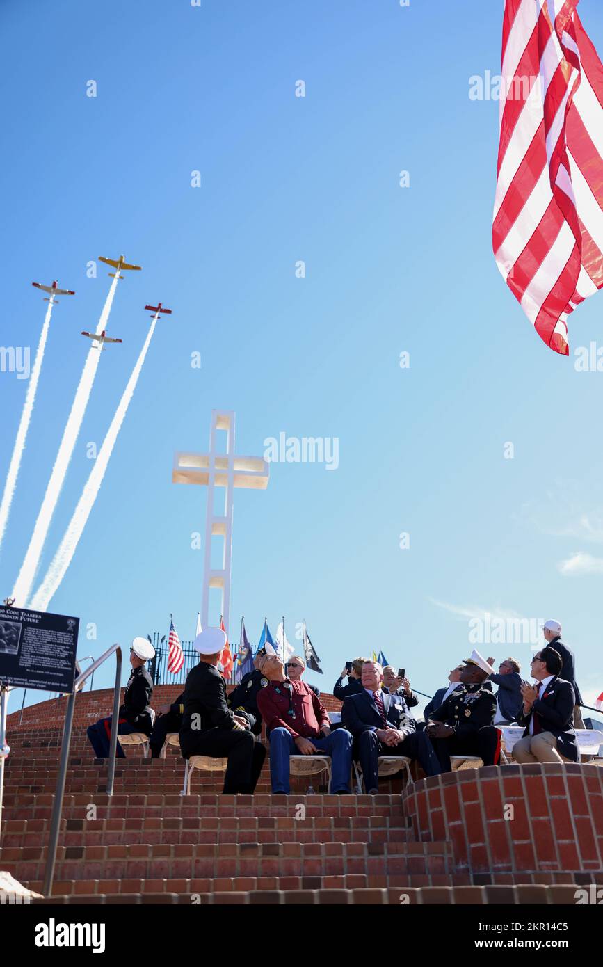 U.S. service members, veterans and members of the Mt. Soledad Memorial ...