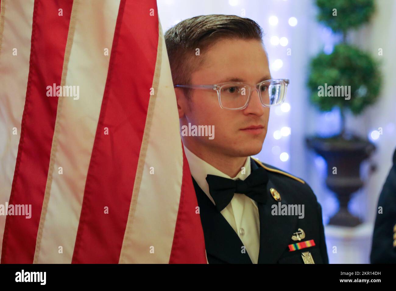 Past and present Soldiers attend the 213th Regional Support Group's ...