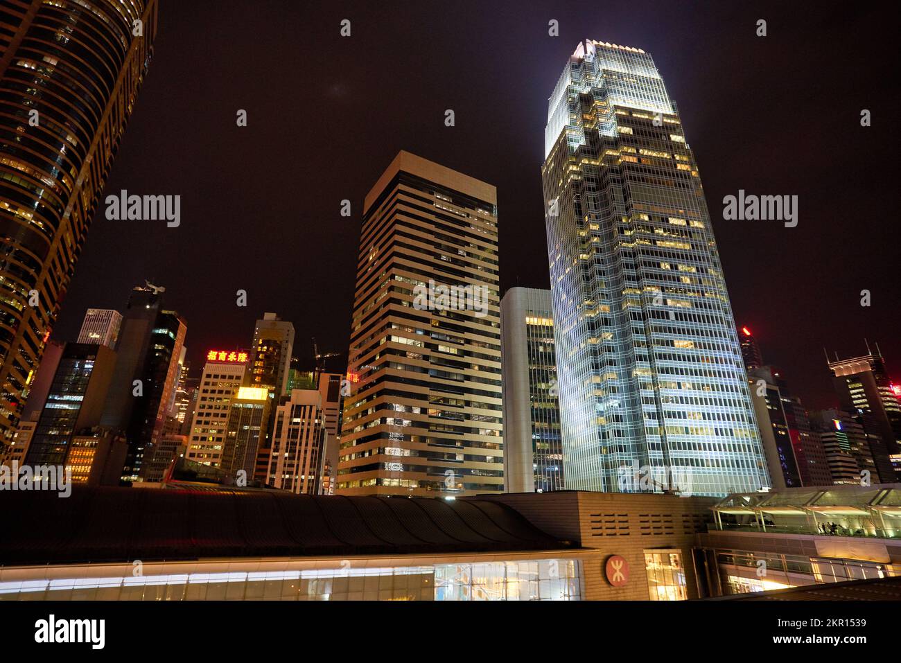 Hong kong mtr station exterior hi-res stock photography and images - Alamy