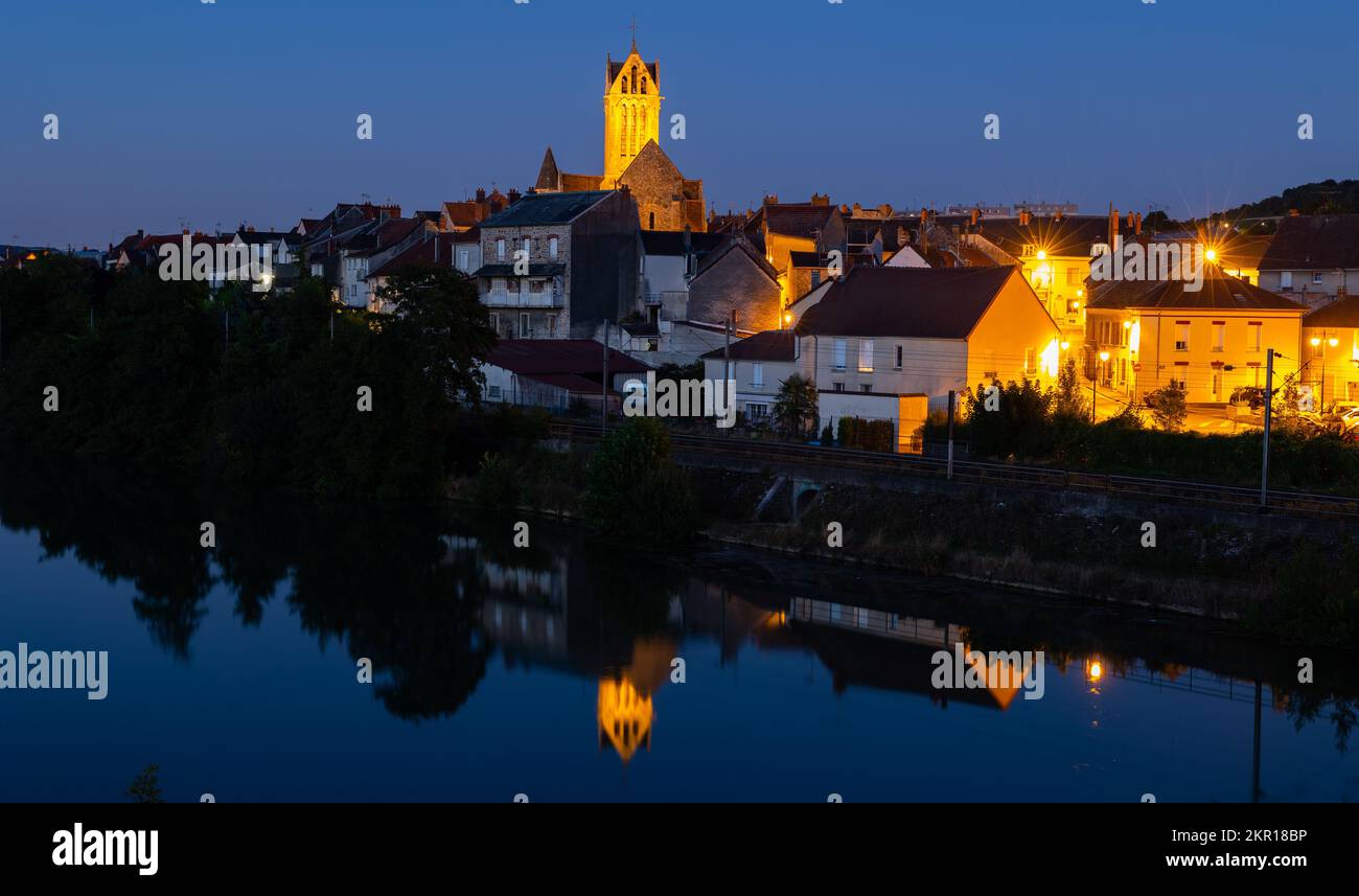 Bank of the marne hi-res stock photography and images - Alamy