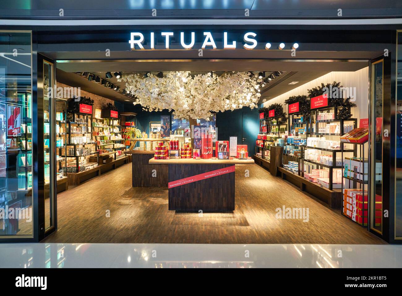 HONG KONG - CIRCA DECEMBER, 2019: entrance to Rituals store at shopping ...