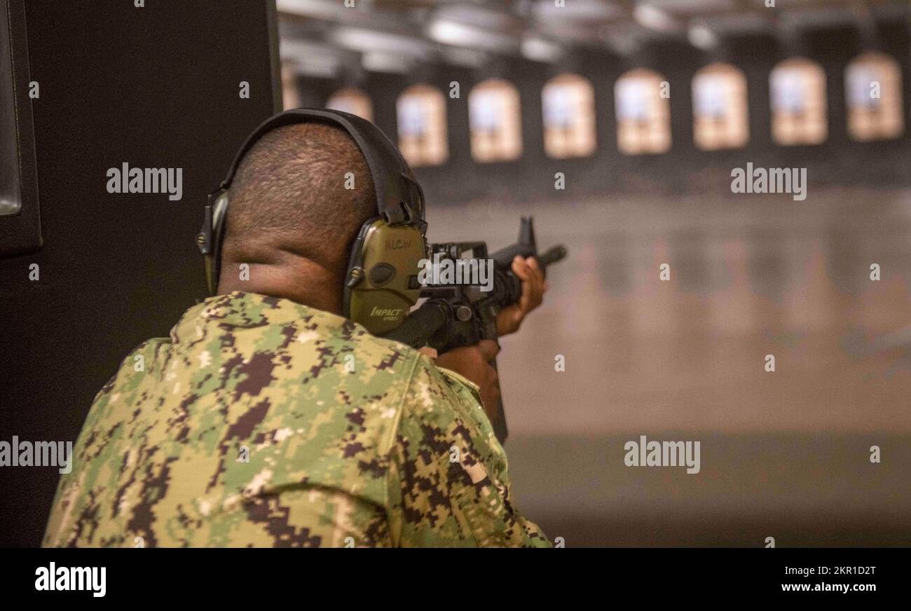 ZION, Il. (Nov. 5, 2022) Sailors stationed at Naval Station Great Lakes ...