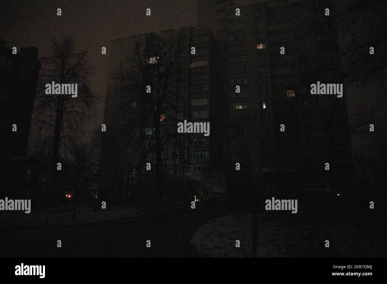 Kyiv city in blackout after russian missile attack. Town without power ...
