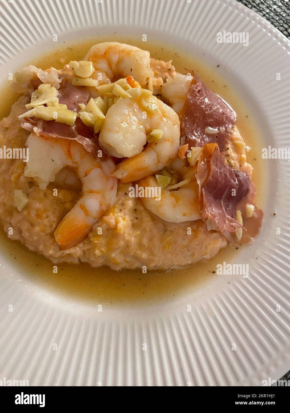 Grits usa and seafood hi-res stock photography and images - Alamy