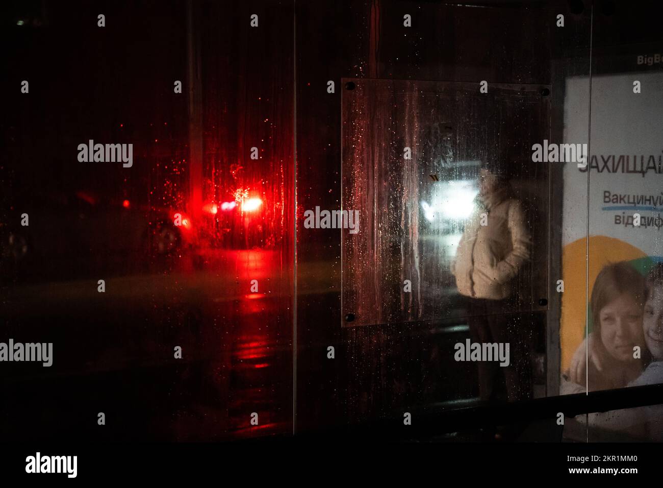 Kyiv city in blackout after russian missile attack. Town without power ...