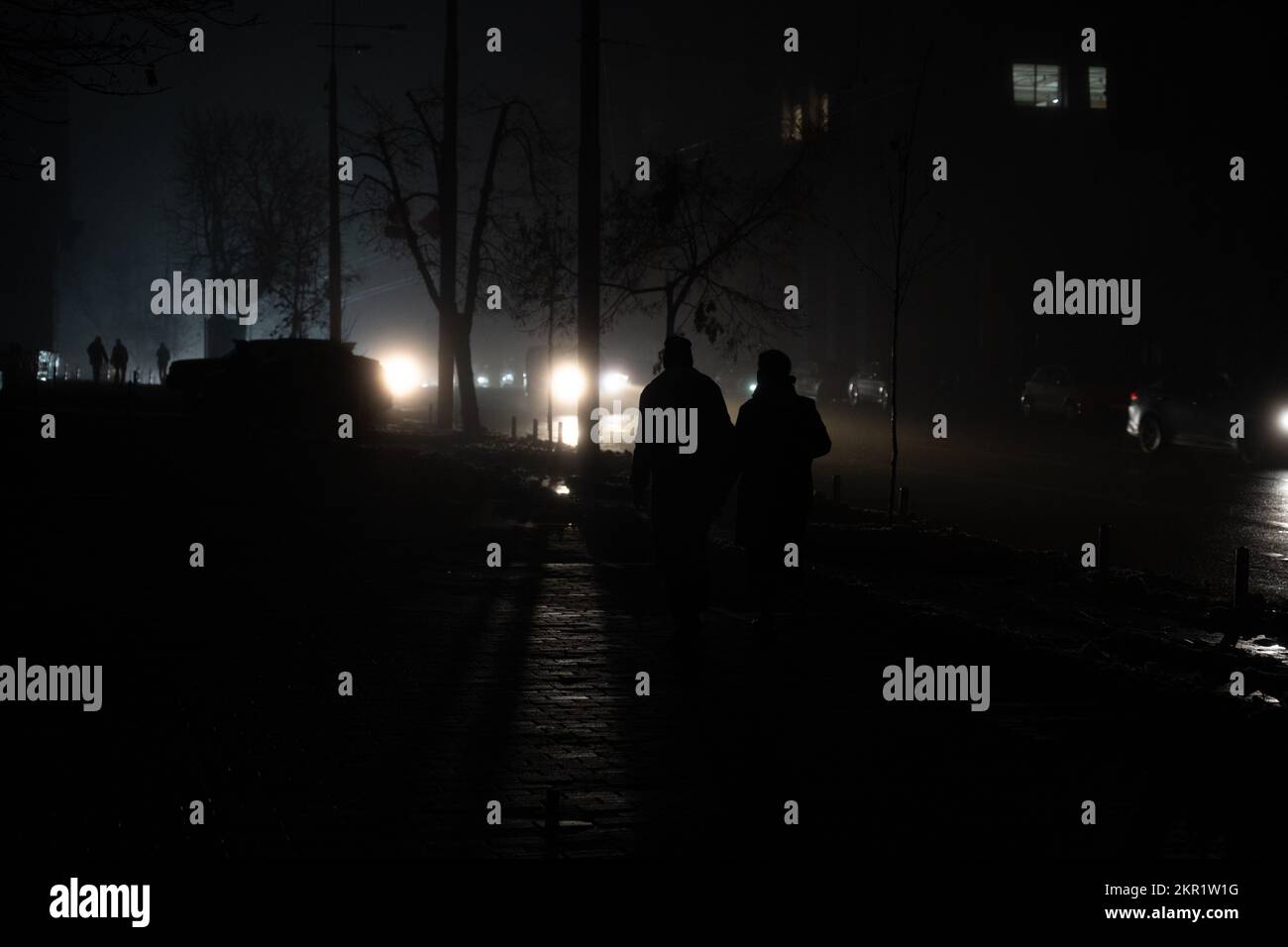 Kyiv city in blackout after russian missile attack. Town without power ...