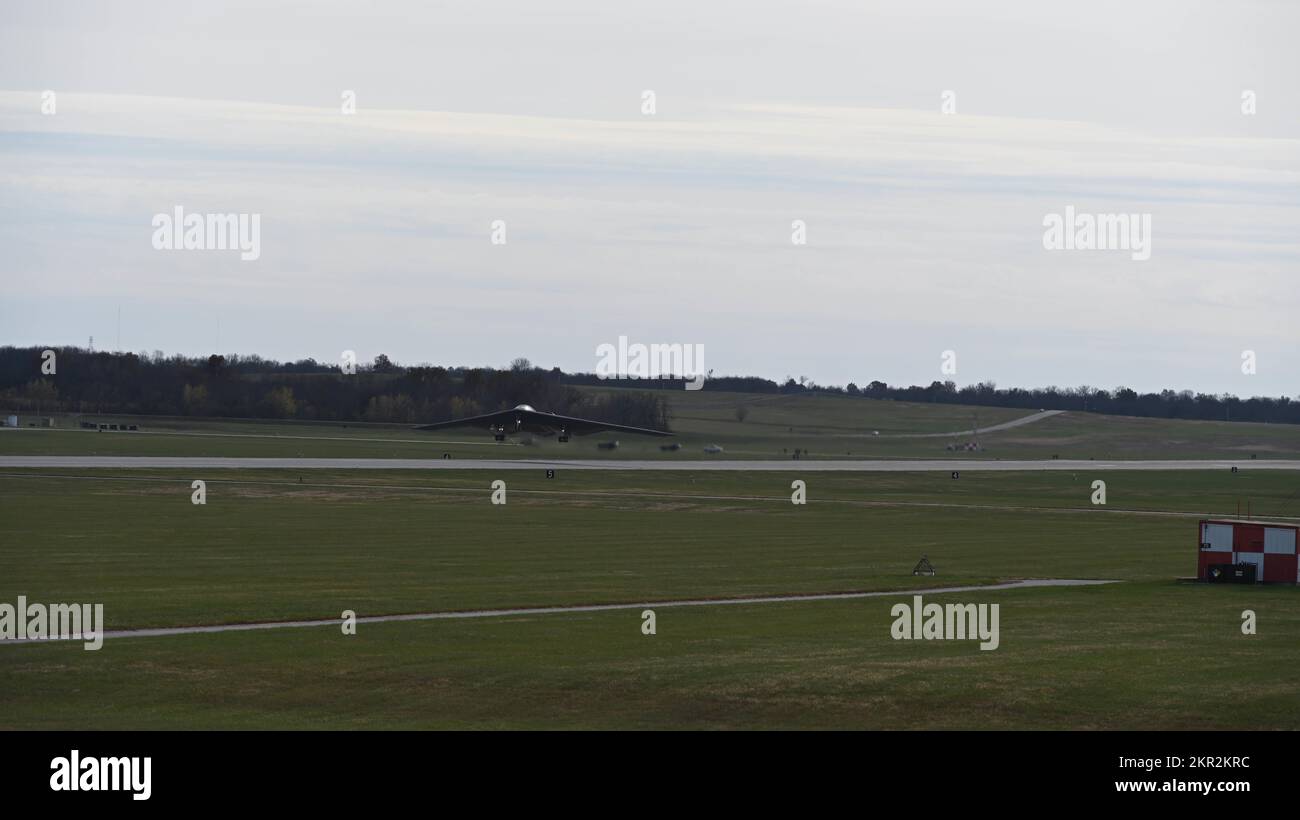 A B-2 Spirit stealth bomber assigned to the 509th Bomb Wing takes off ...