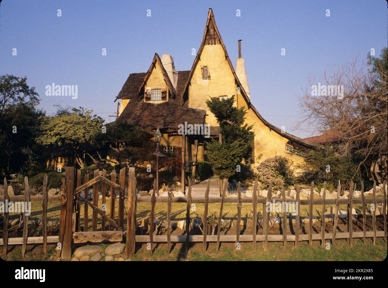 Spadena House,Hansel and Gretel house ,houses in los angeles , beverly ...