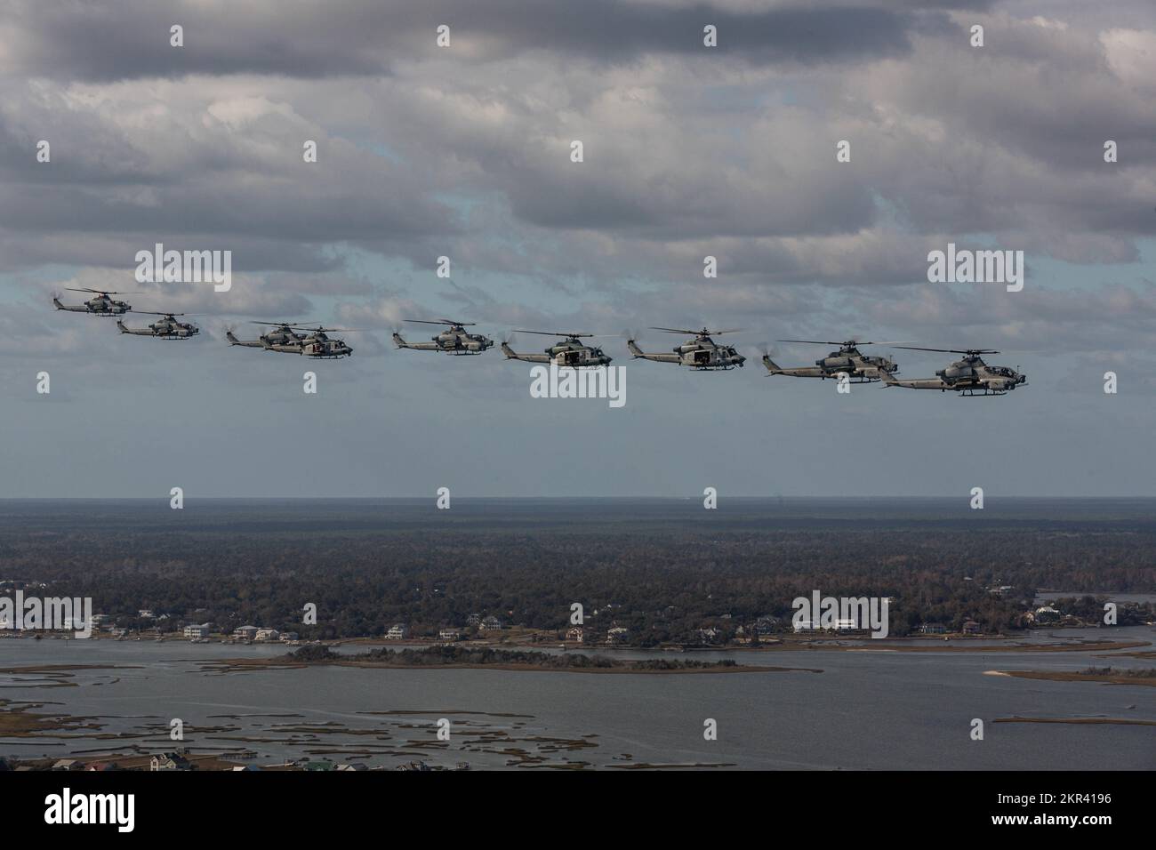 U.S. Marines with Marine Light Attack Helicopter Squadron (HMLA) 269 ...