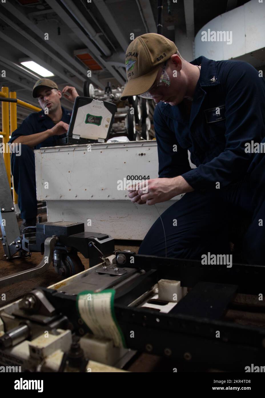 Left dolly hi-res stock photography and images - Alamy