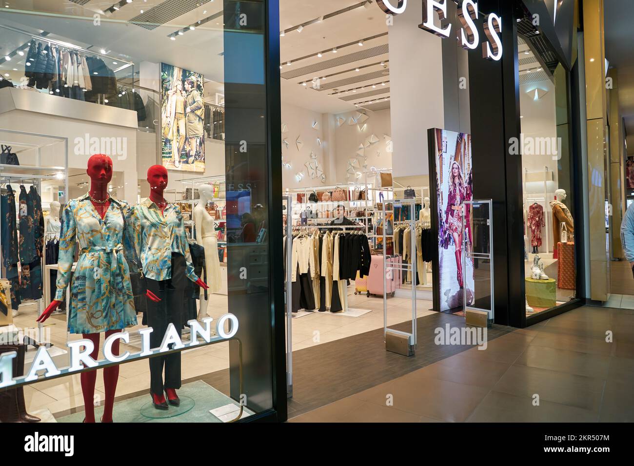SAINT PETERSBURG, RUSSIA - CIRCA SEPTEMBER, 2022: entrance to Guess ...