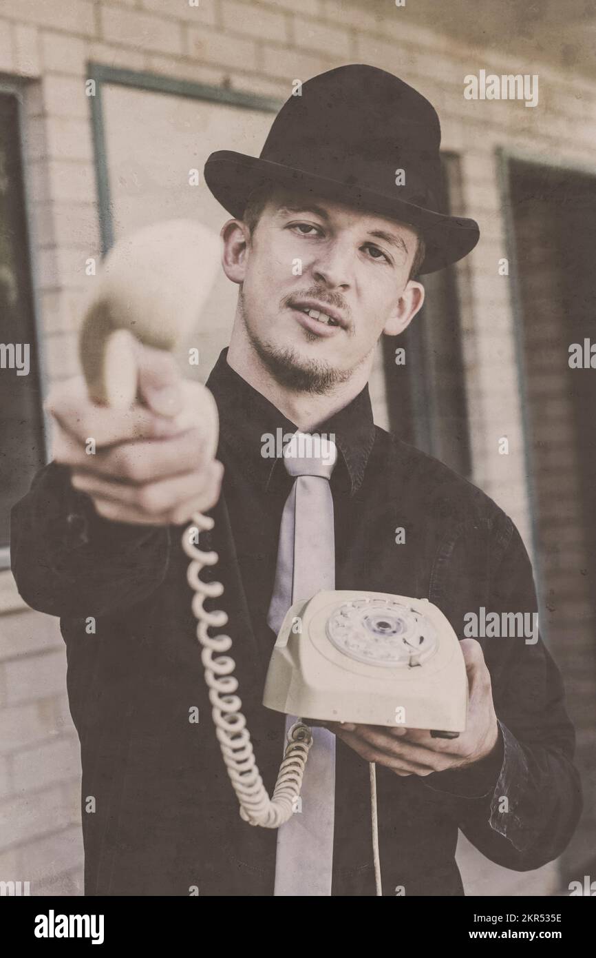 Wire handling hi-res stock photography and images - Alamy