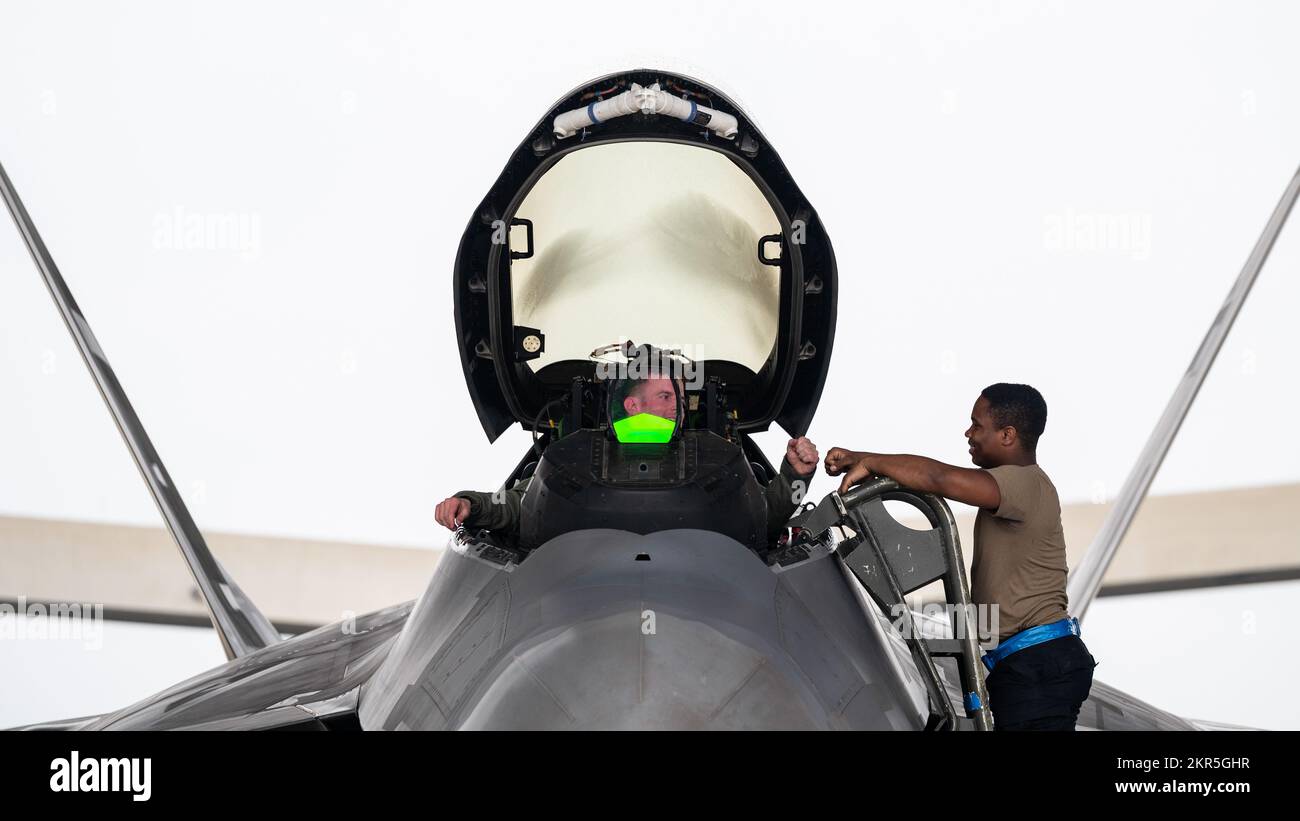 Senior Airman Lucien Anderson, 3rd Aircraft Maintenance Squadron crew ...