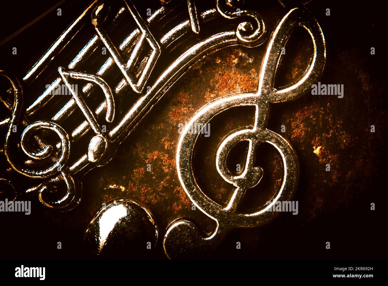 Music notes on a stave hi-res stock photography and images - Alamy
