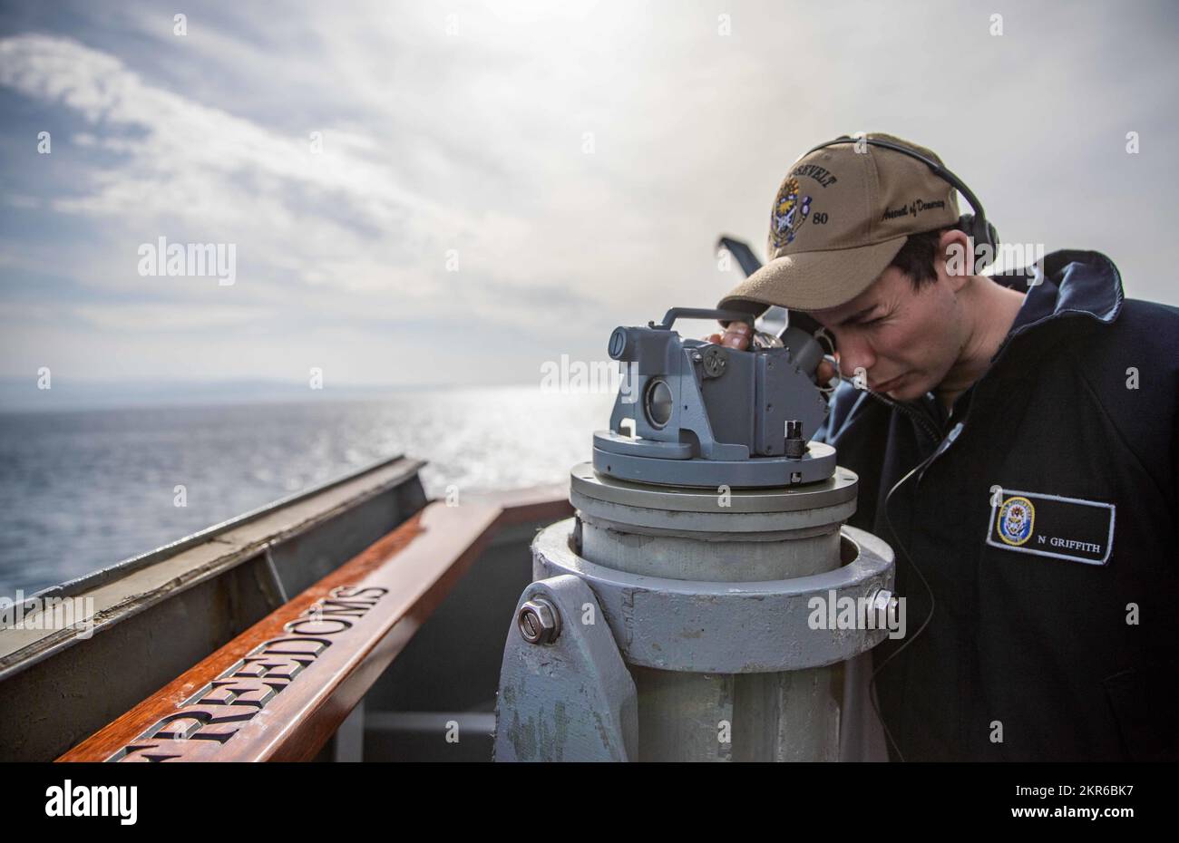 STRAIT OF GIBRALTAR (Nov. 8, 2022) Quartermaster Seaman Neil Griffith ...