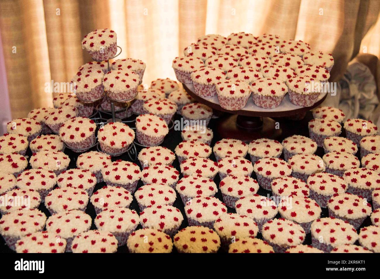 Birthday Decoration Setup, Cakes Stock Photo - Alamy