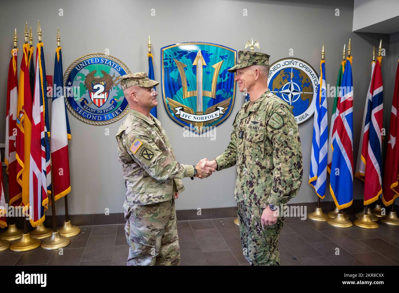 221109-N-KK394-1012 NORFOLK, Va. (Nov. 9, 2022) Air Force Gen ...