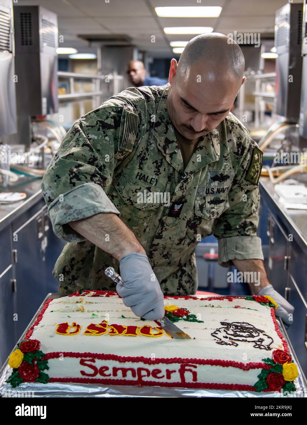 221110-N-LP924-1038 CARIBBEAN SEA (Nov. 10, 2022) Culinary Specialist ...