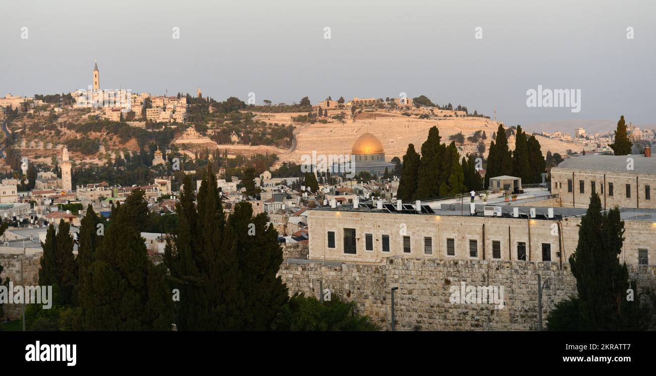 A view of the old city of Jerusalem and the Mount of Olives Stock Photo ...