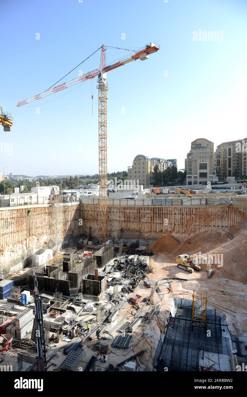 Midtown Jerusalem project at the early stages of its construction ...