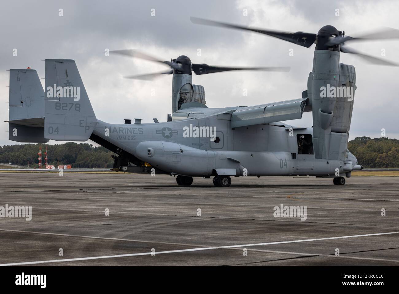 A U.S. Marine Corps MV-22B Osprey assigned to Marine Medium Tiltrotor ...