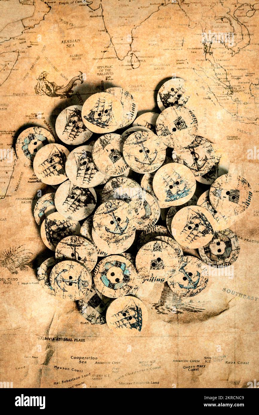 Map pins map vintage hi-res stock photography and images - Alamy
