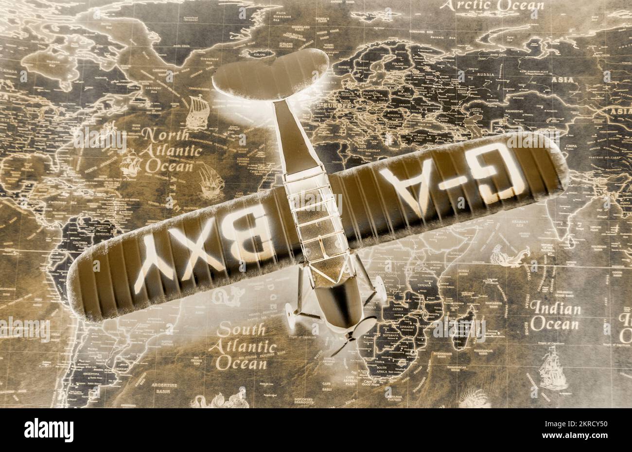 Plane in the sky maps hi-res stock photography and images - Alamy