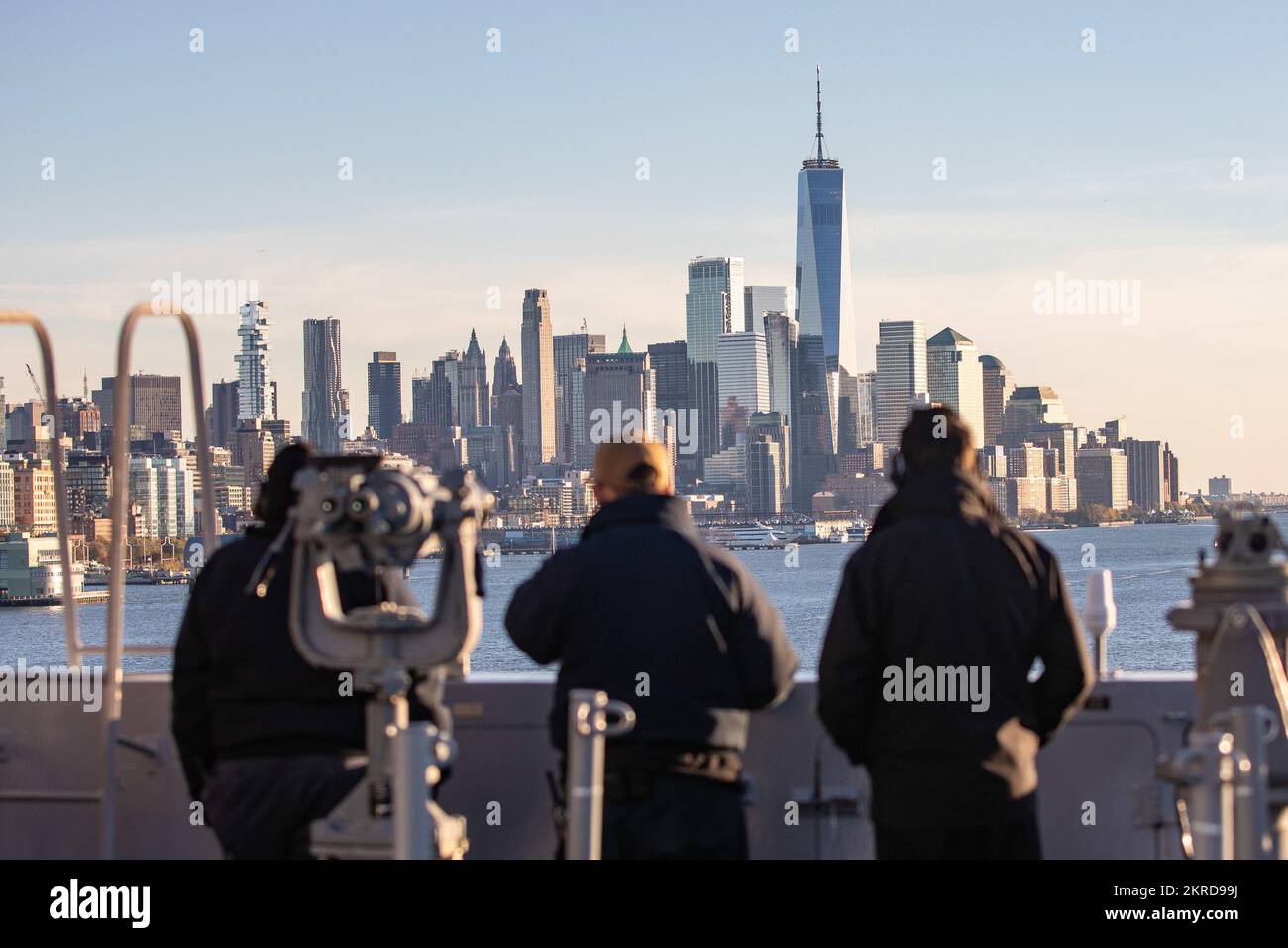 U.S. Navy Sailors assigned to the San Antonio-class amphibious ...