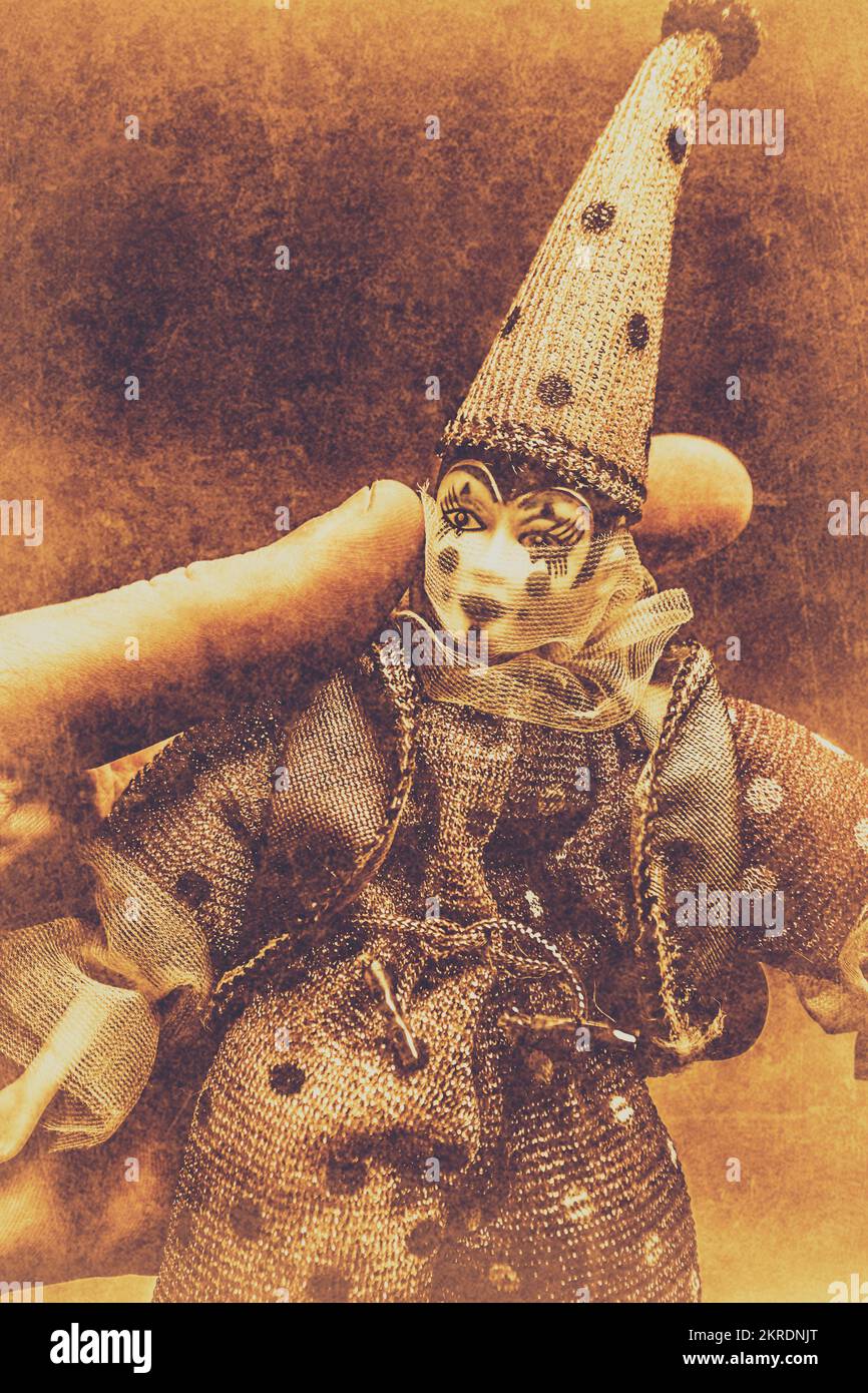 Art portrait dots antique hi-res stock photography and images - Alamy