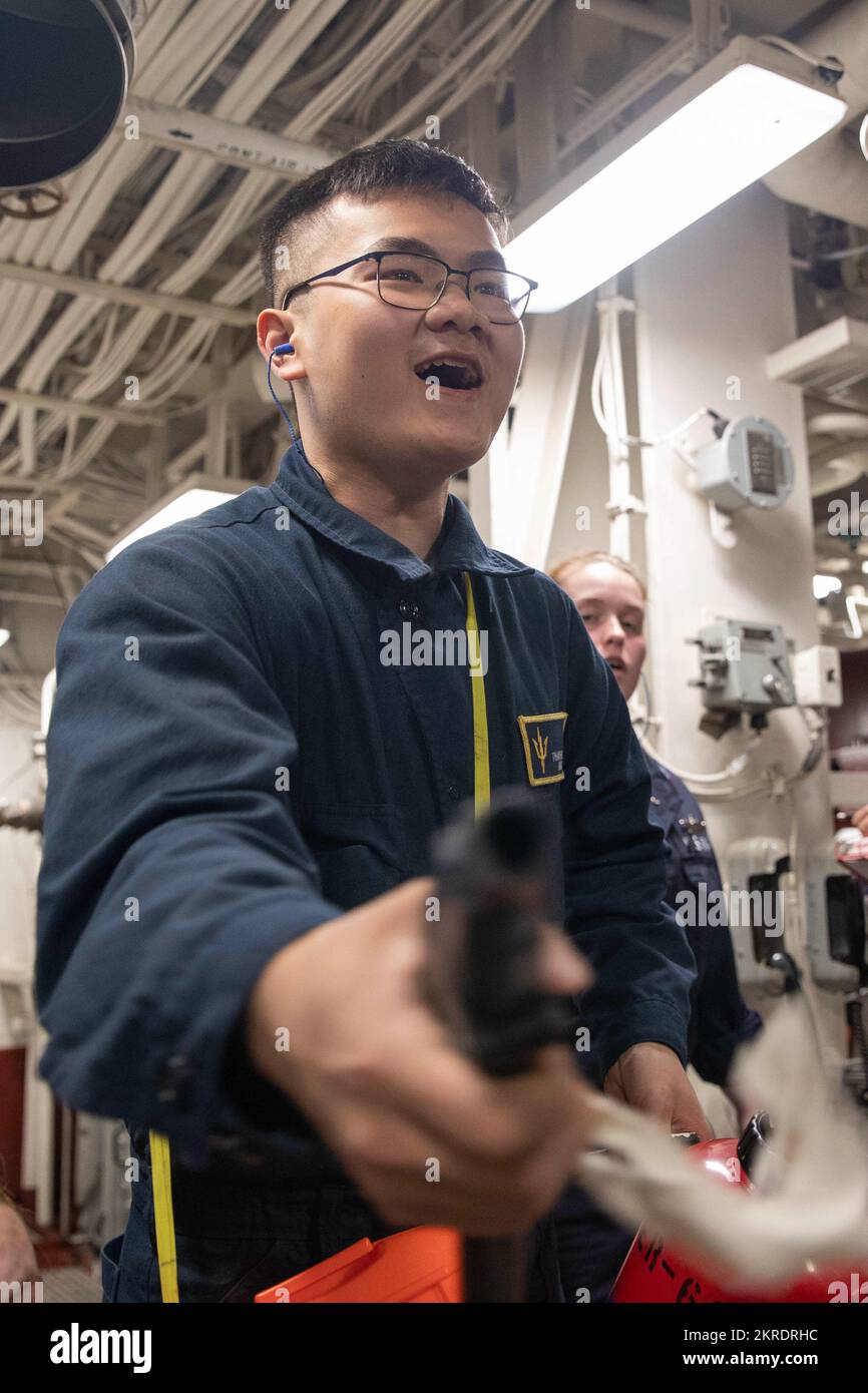 221115-N-IL330-1065 PACIFIC OCEAN (Nov. 15, 2022) – Gas Turbine Systems ...