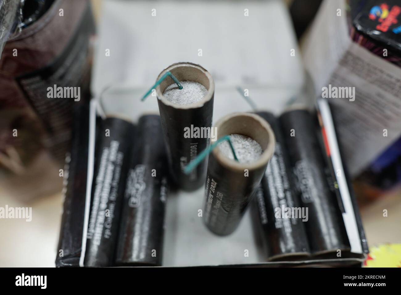 Gunpowder igniting hi-res stock photography and images - Alamy