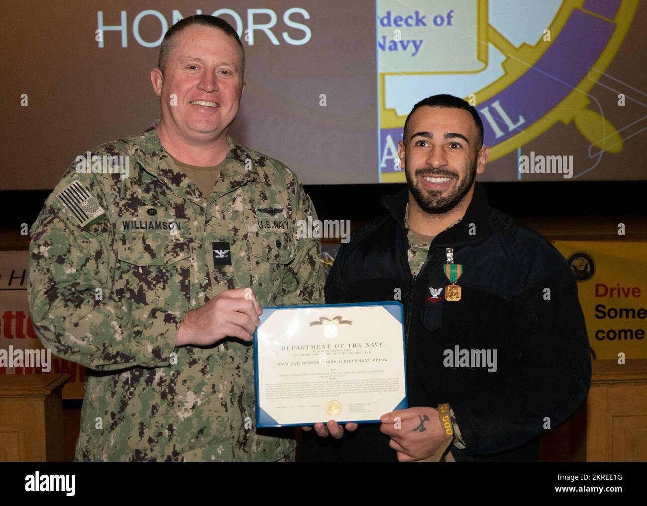 NORTH CHICAGO Il. (Nov. 15, 2022) Capt. Jason J. Williamson, commanding ...
