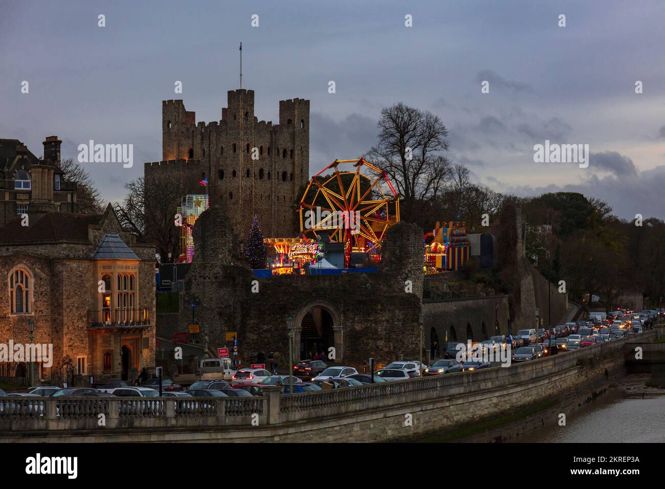 Rochester Castle Christmas Market and fun fair Stock Photo - Alamy