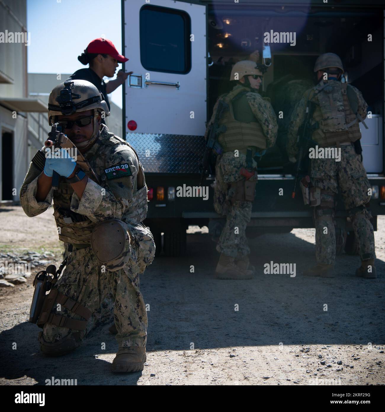 CAMP PENDLETON, Calif. (Nov. 15, 2022) – Members of Expeditionary ...