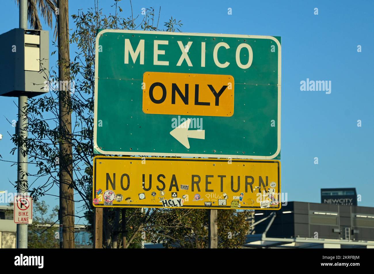 General overall view of the San Ysidro Border Crossing on Monday, Oct ...